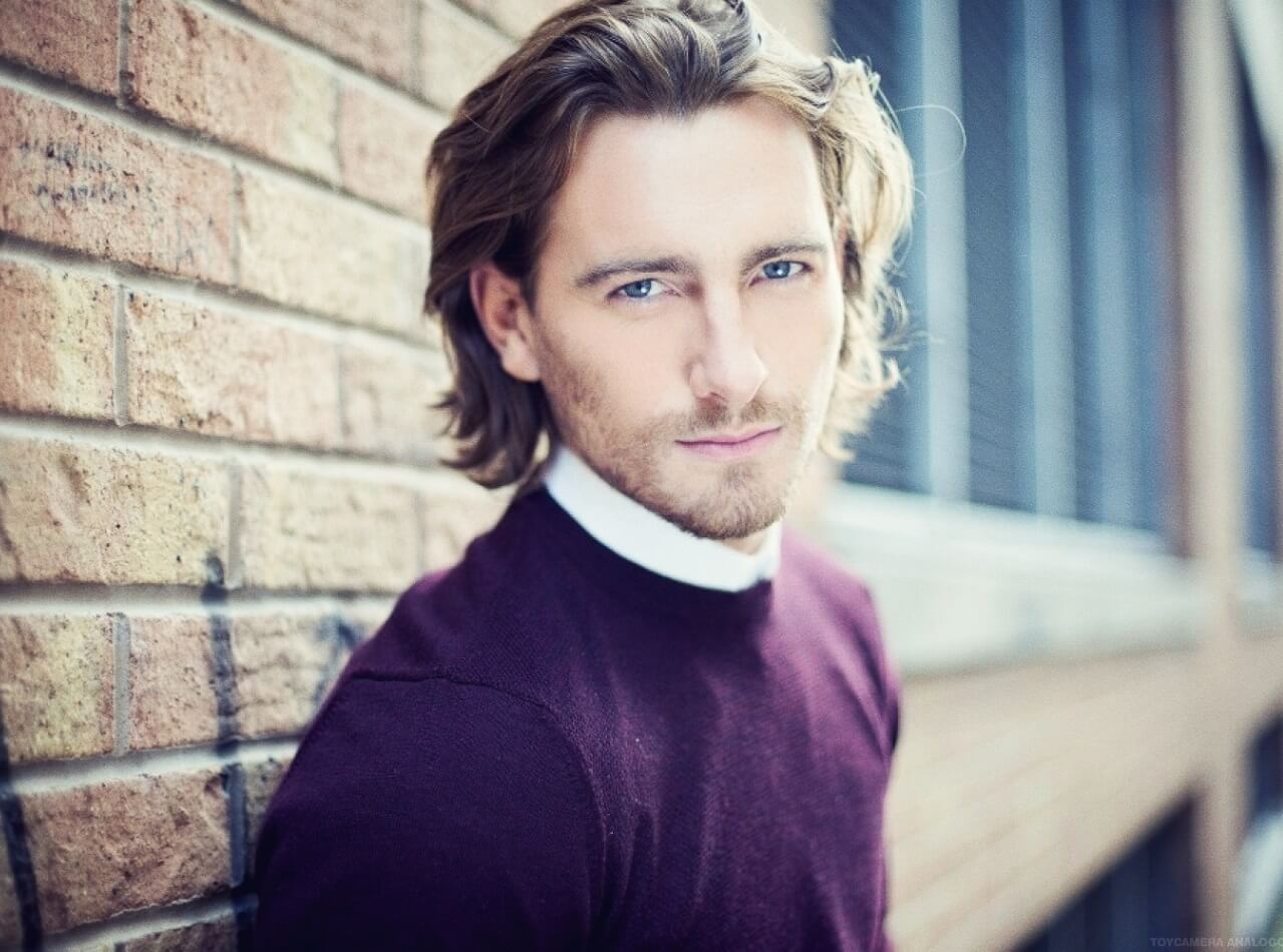 Book Sporting and TV celebrities | Talent Agency | MN2S